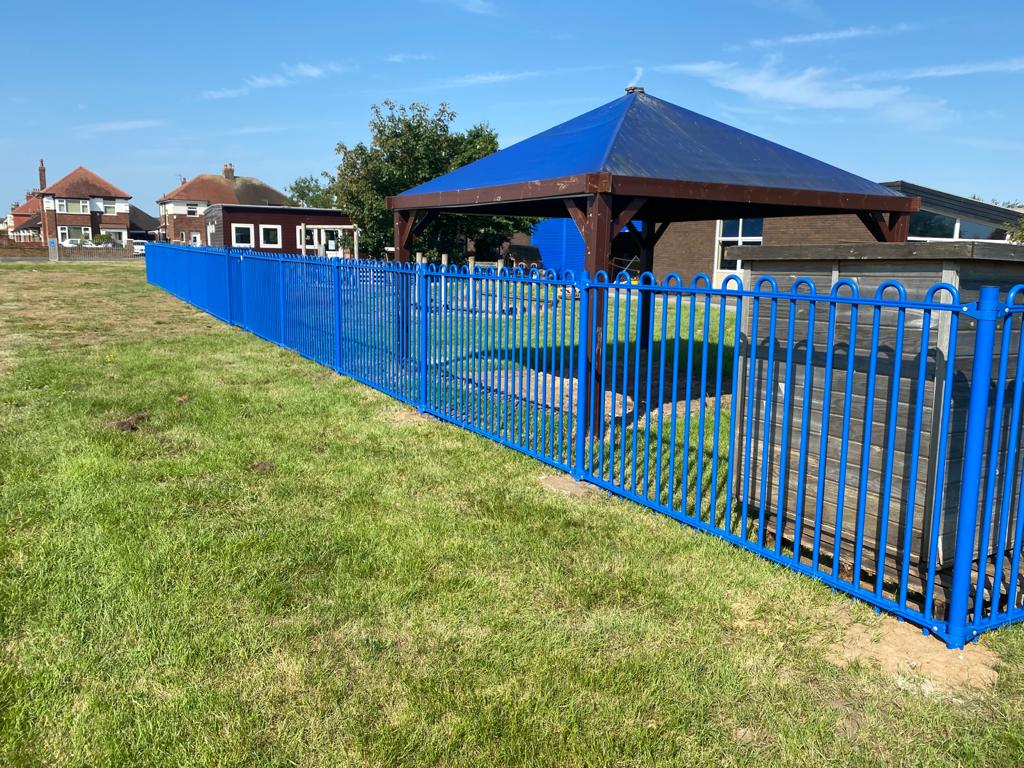Bow Top Railings | Peerless Fencing Limited